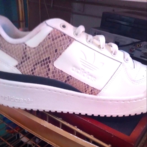adidas | Shoes | Adidas Womens Shoes Whitesnakeskin | Poshmark